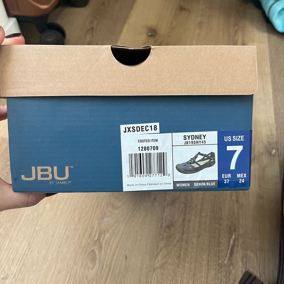 JBU | Shoes | New Jbu Sydney Sandals | Poshmark